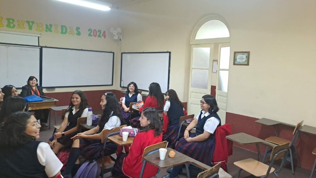 Inician las clases en varios centros educativos privados