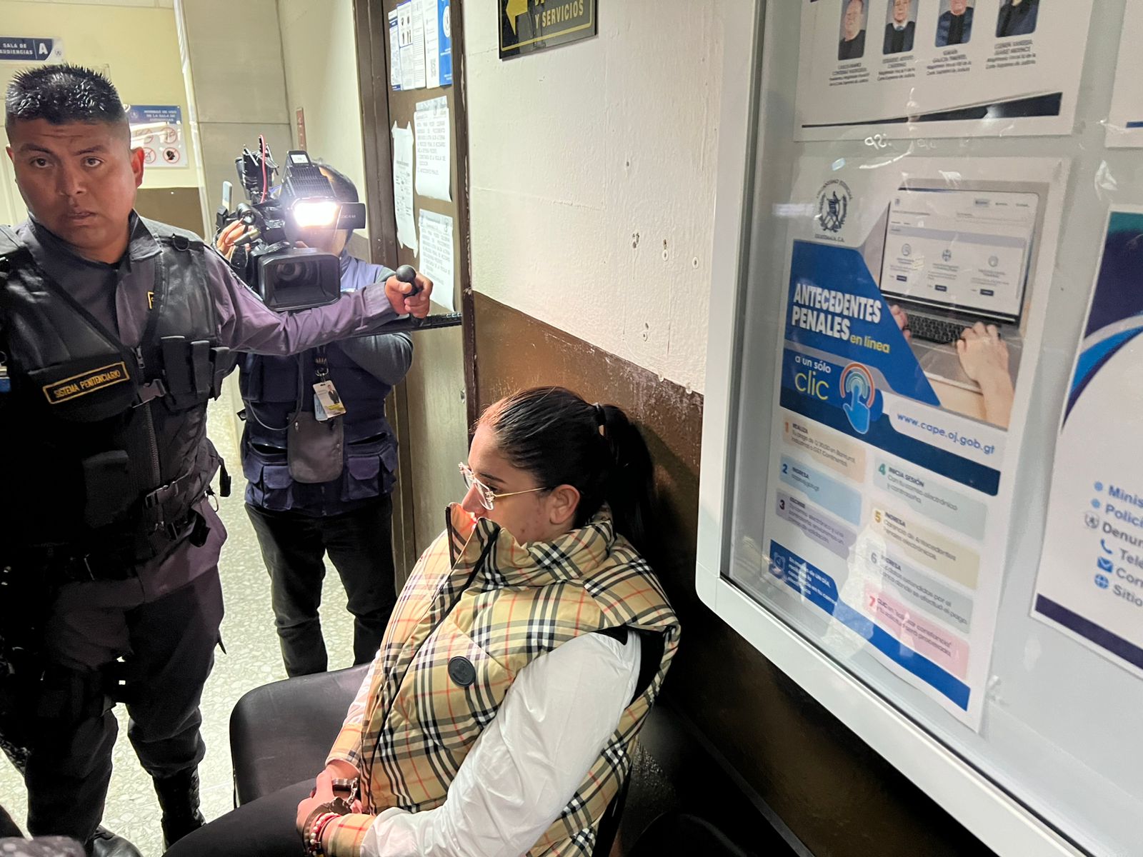 Fernanda Bonilla es llevada por primera vez a Torre de Tribunales por ...