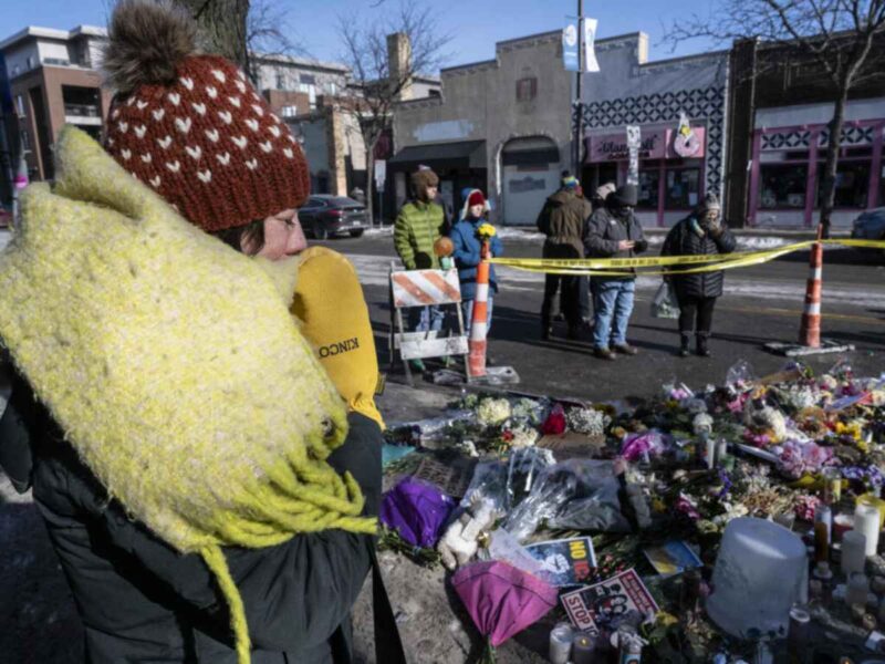 Trump dice que no quiere muertes por redadas migratorias, pero pide que ...